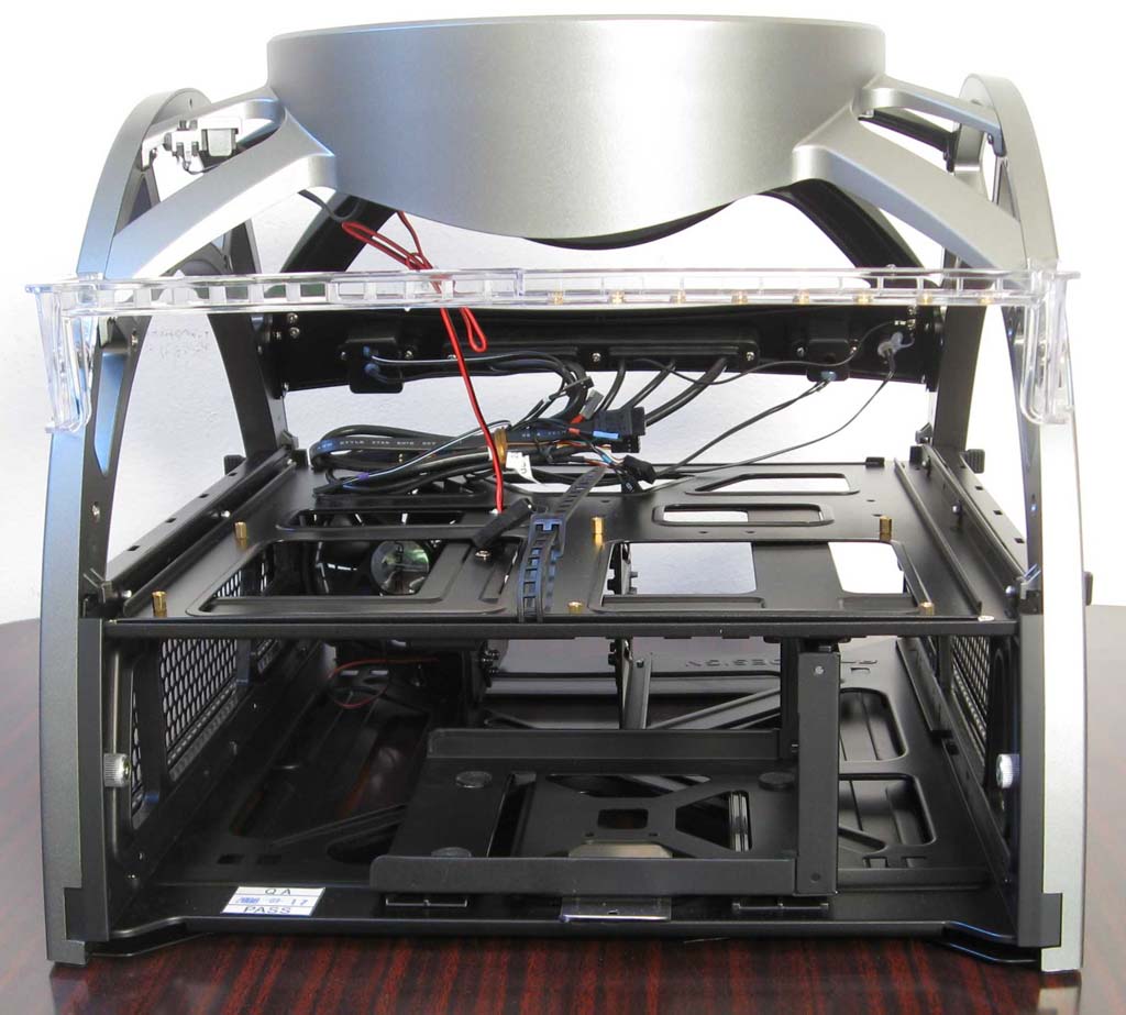 PC Ekspert - Hardware EZine - Antec Skeleton