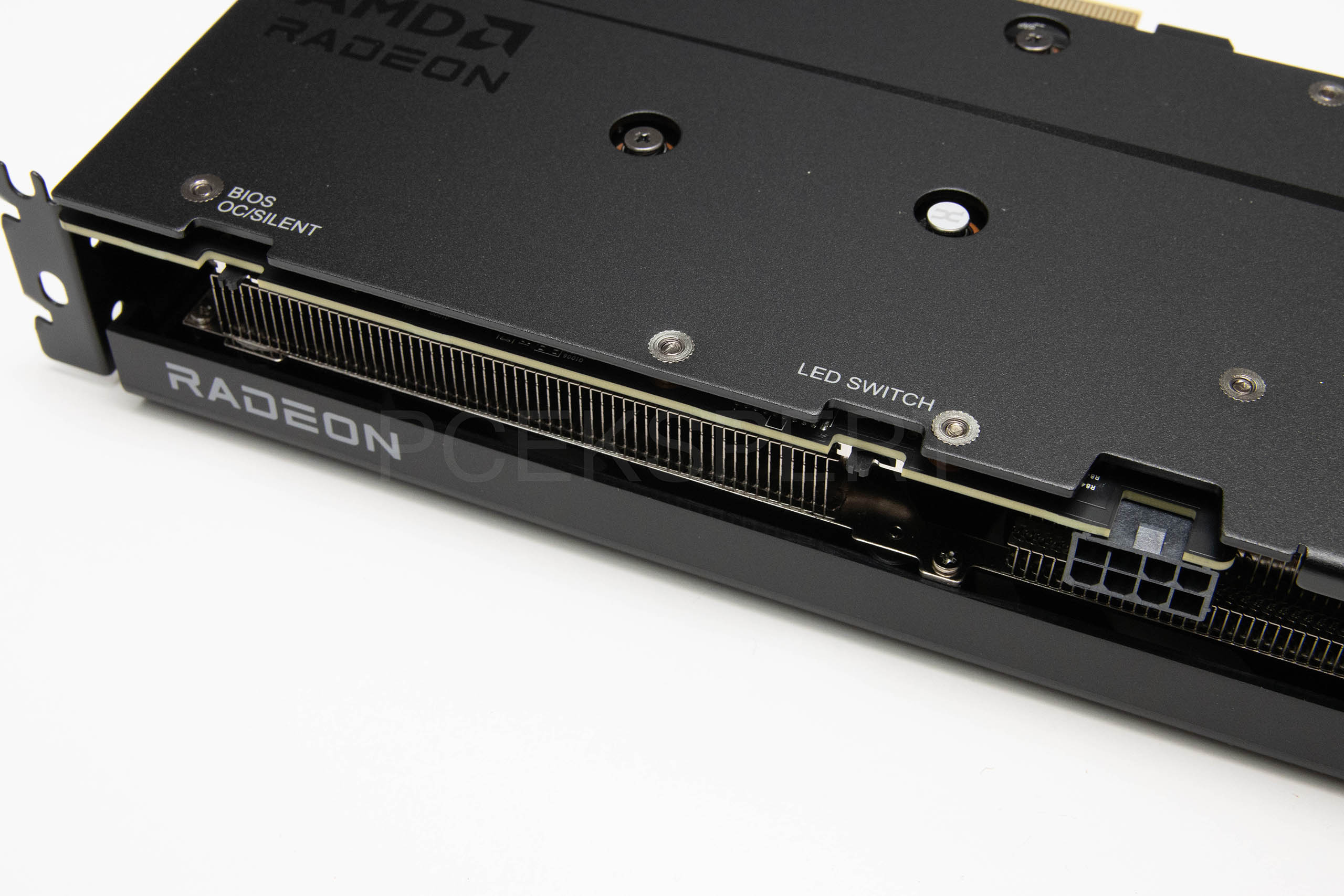 PC Ekspert - Hardware EZine - PowerColor Radeon Hellhound RX 9060 XT ...